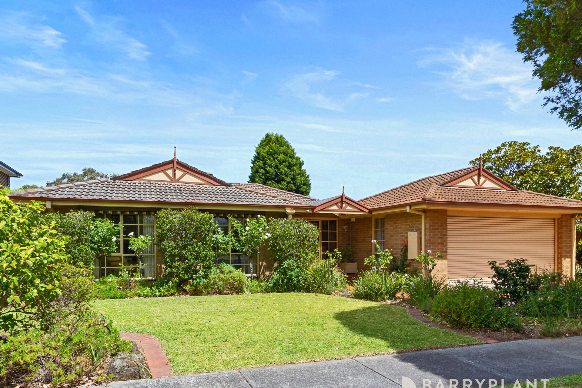 22 Linsley Way, Wantirna, VIC 3152 - Sold
