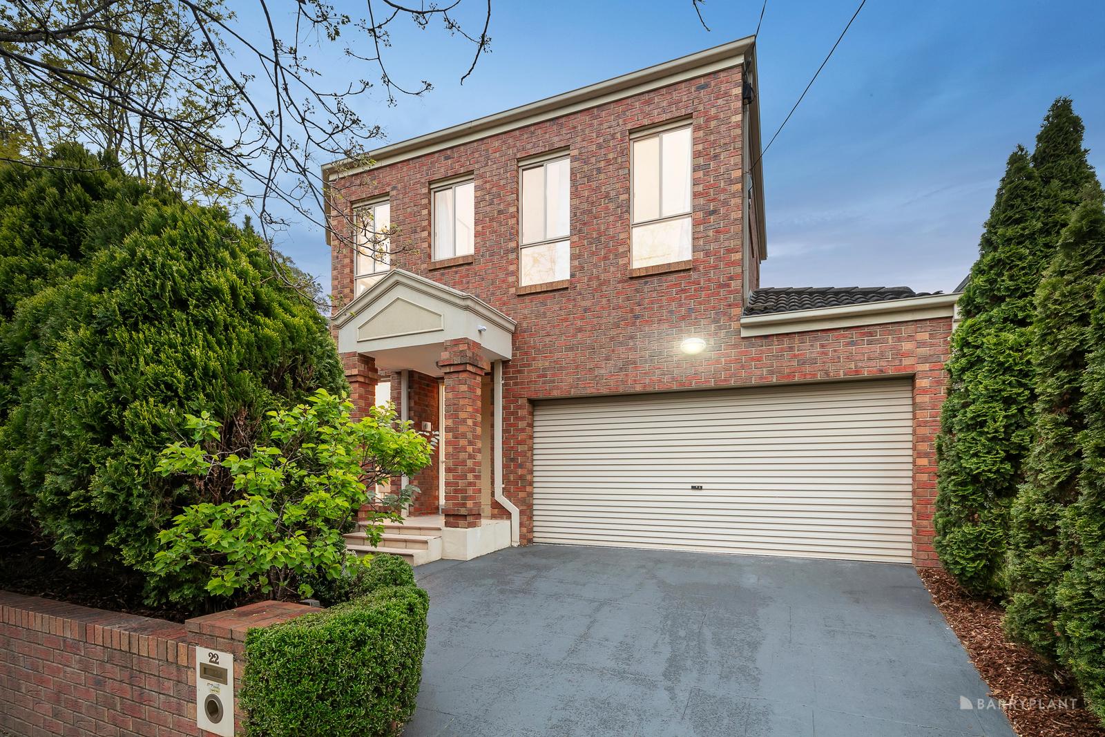 22 Saxon Street, Doncaster, VIC 3108 - Sold