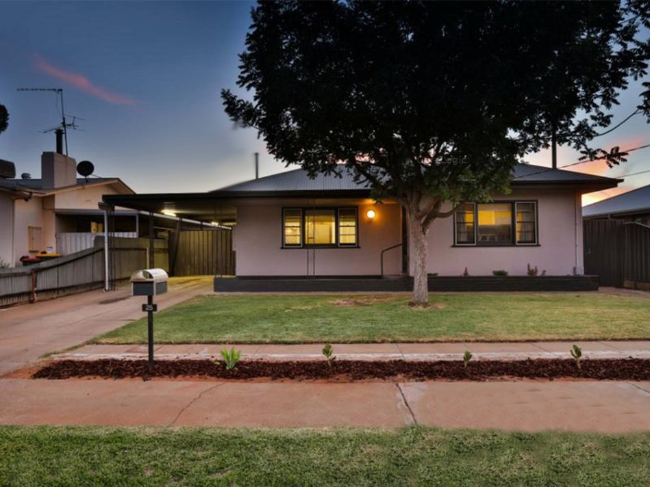 25 Sharland Street, Mildura, VIC 3500 - For Rent