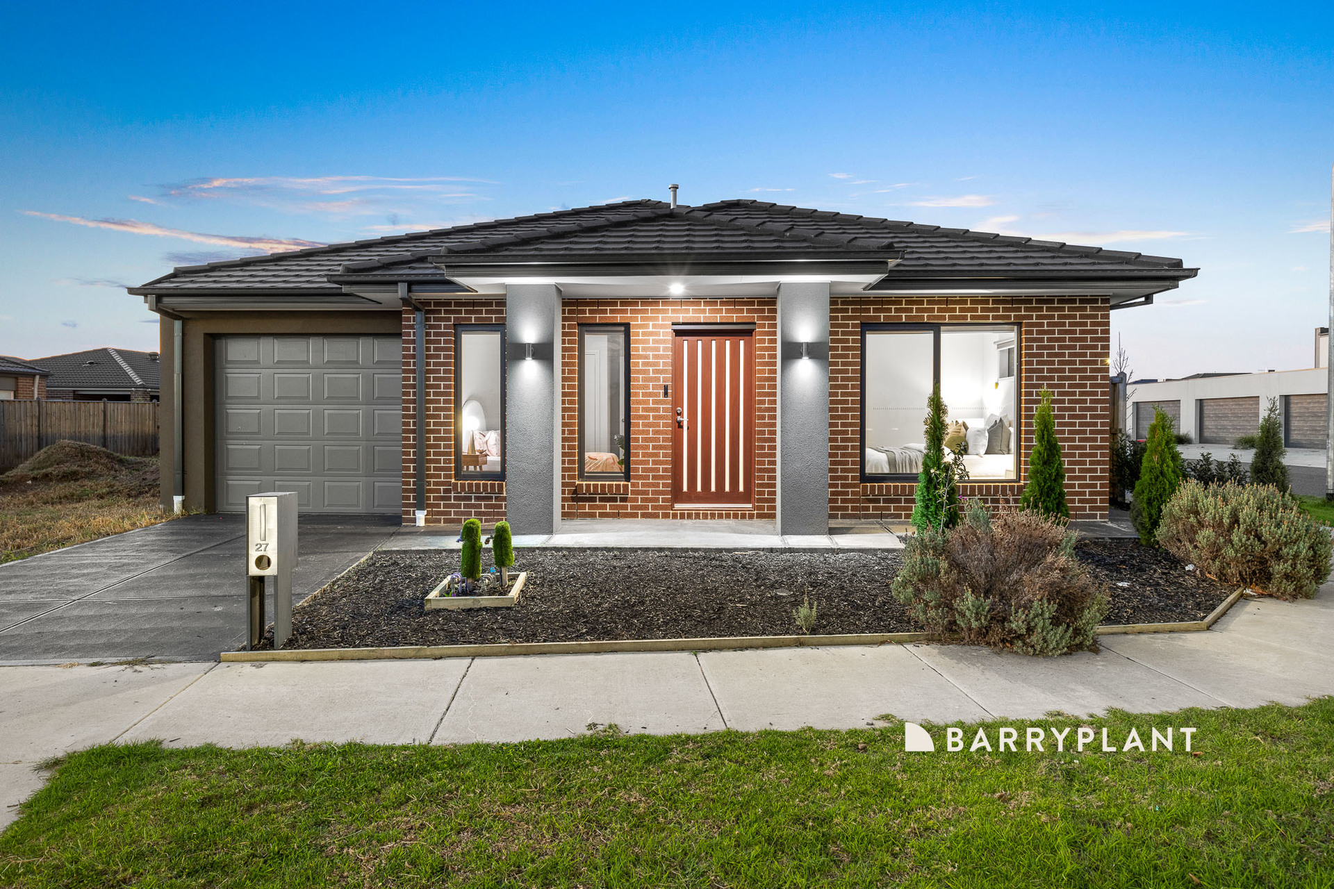 27 Boyce Circuit, Clyde North, VIC 3978 - Sold
