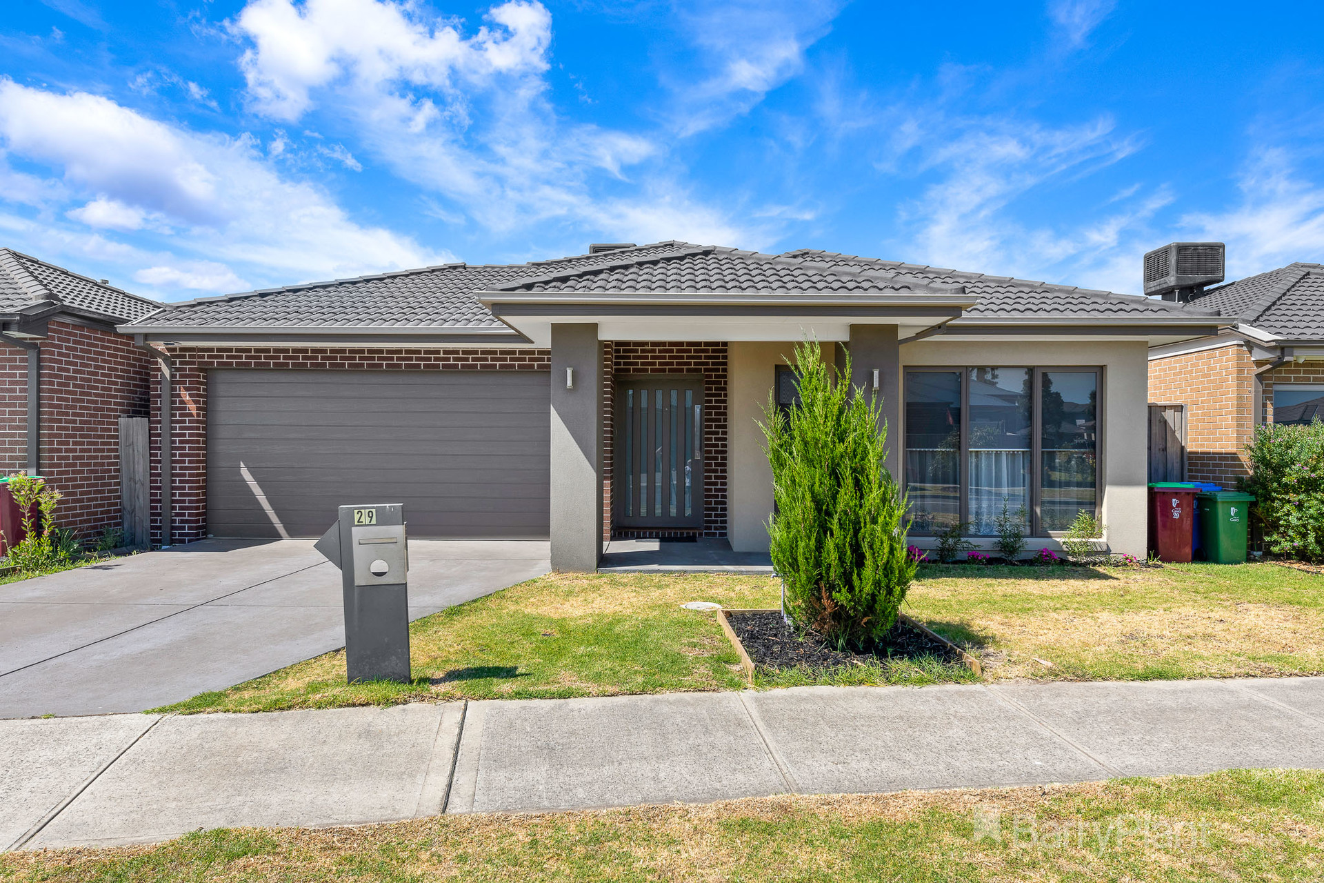 29 Gemma Street, Cranbourne East, VIC 3977 - Sold