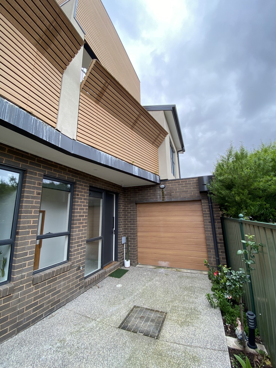 3/7 Howson Street, Brunswick West, VIC 3055 - Leased