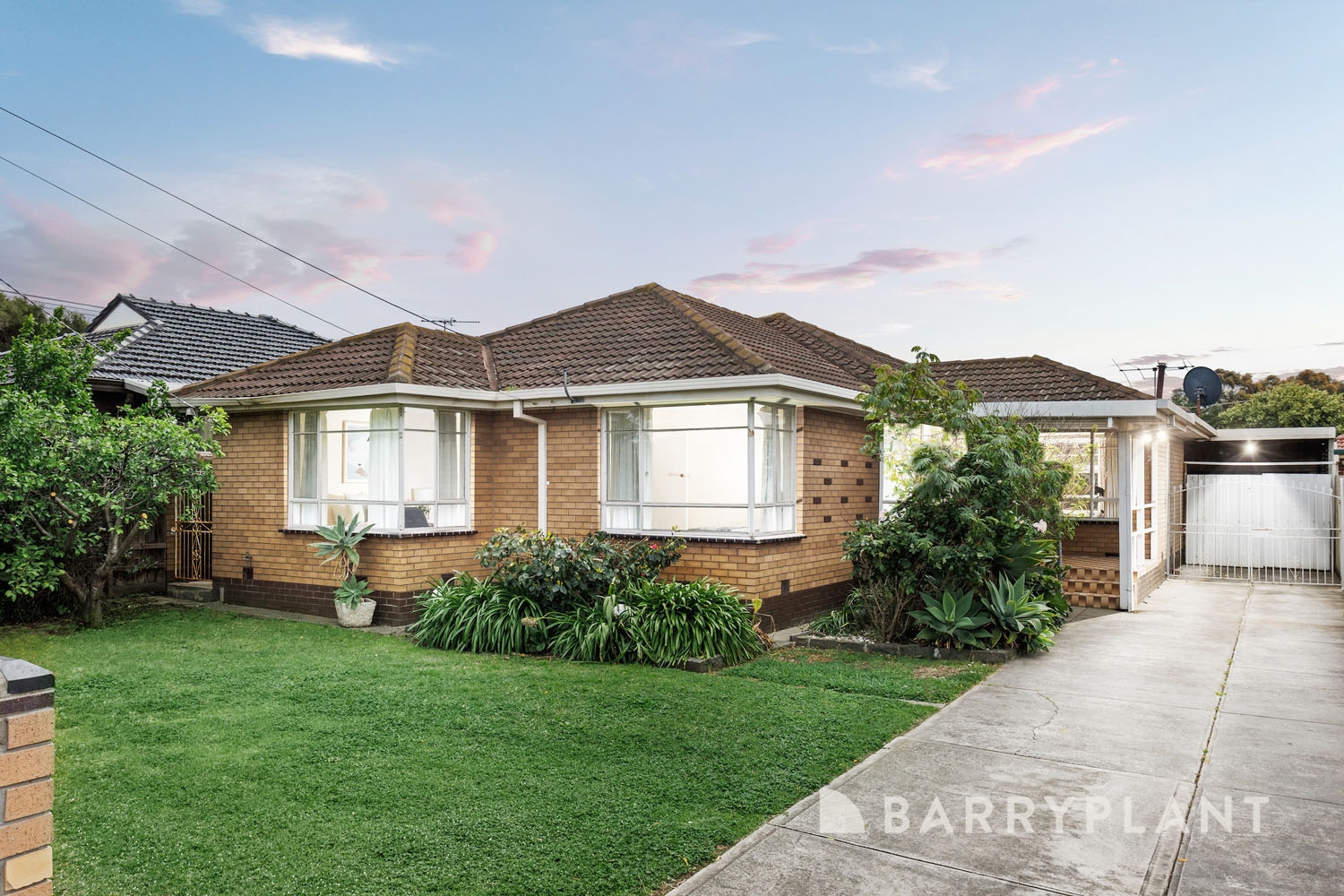 32 Mark Street, Sunshine West, VIC 3020 - Sold