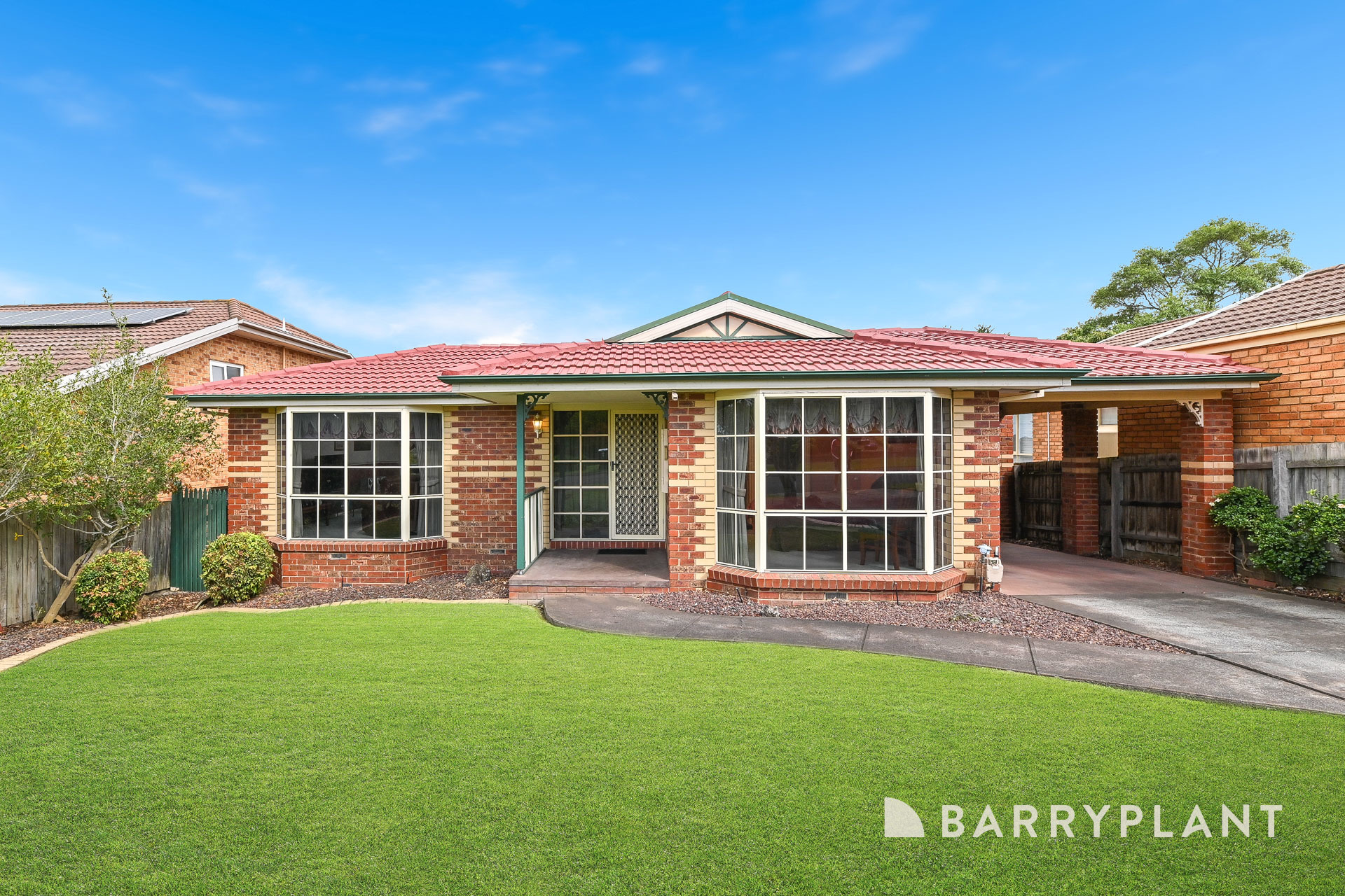 33 Lodge Crescent, Berwick, VIC 3806 - Sold