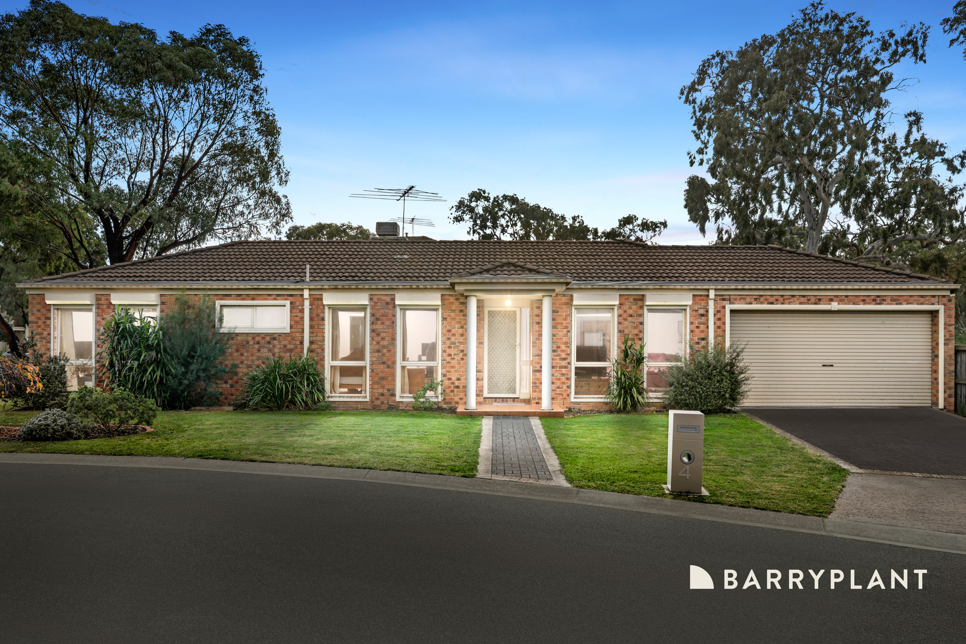 4 Poppy Drive, South Morang, VIC 3752 - For Sale