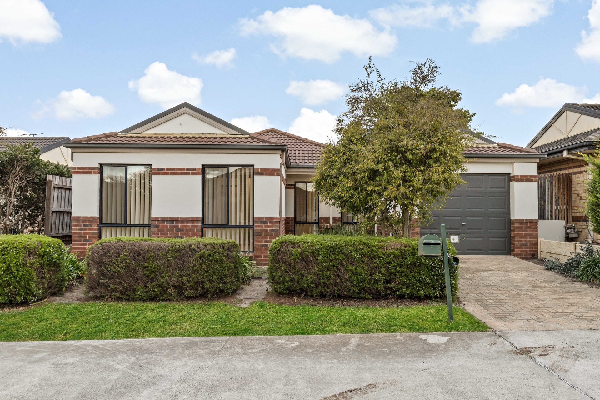 43 Mathisen Terrace, Hillside, VIC 3037 - Sold