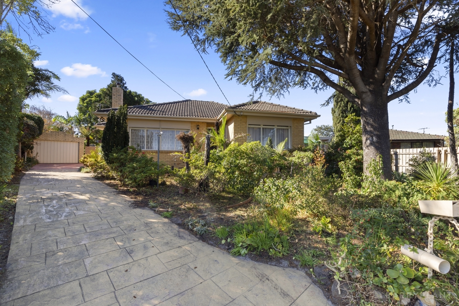 5 Goodwood Drive, Springvale, VIC 3171 - Sold