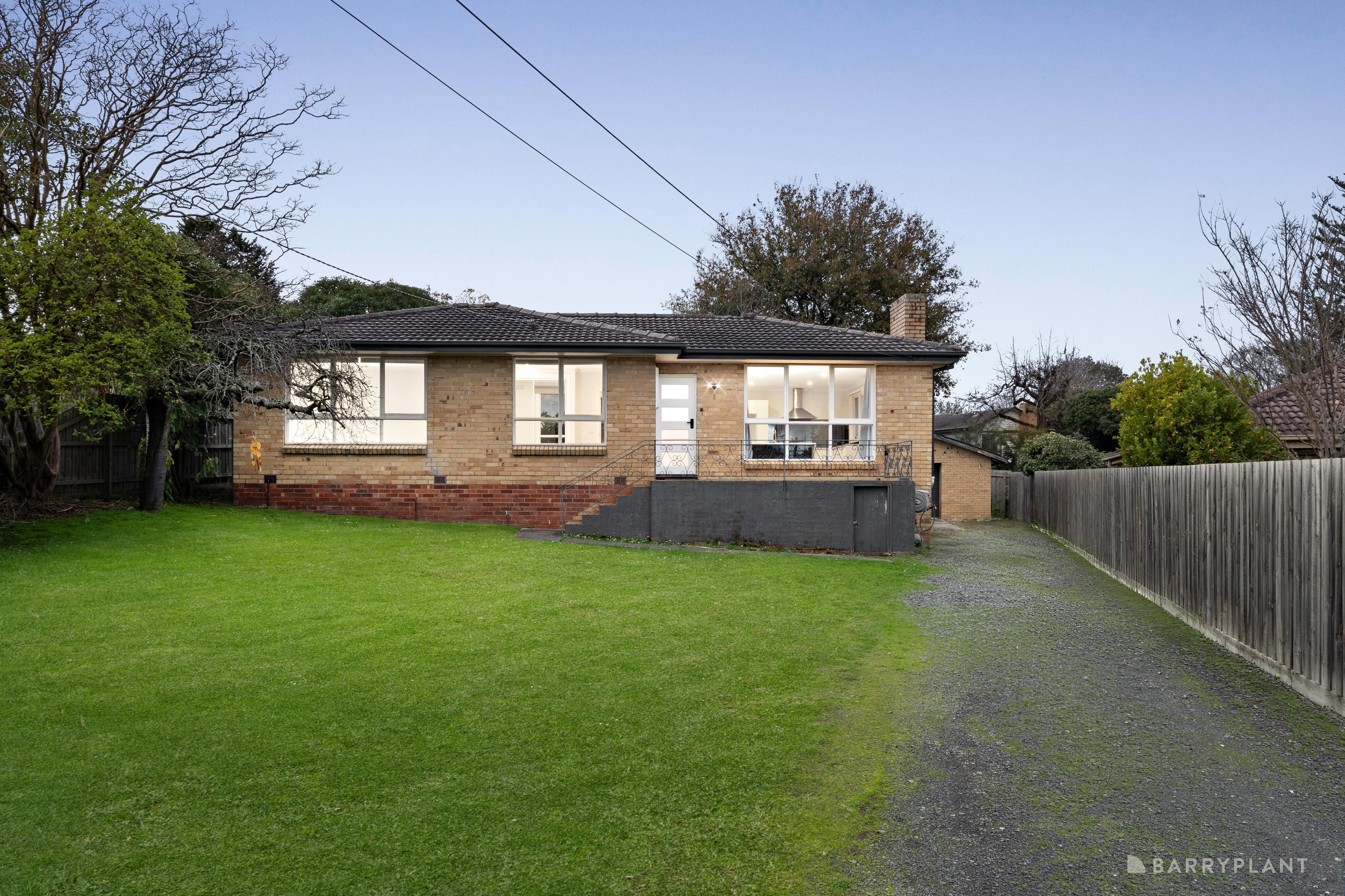 5 Wilde Court, Mooroolbark, VIC 3138 - For Sale