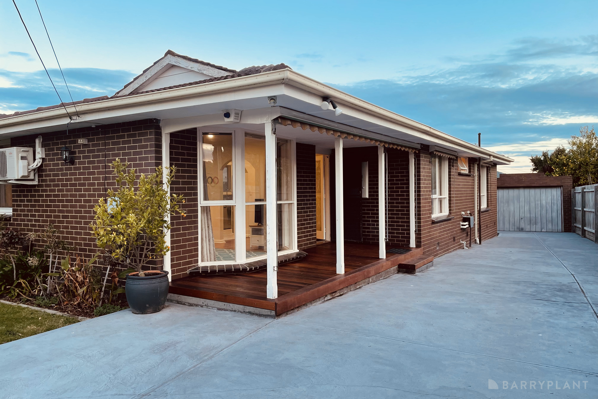 52 Shalimar Crescent, Dandenong North, VIC 3175 - For Sale