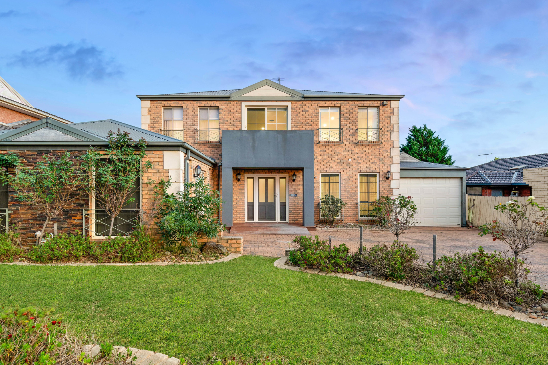 6 Queens Parade, Hillside, VIC 3037 - Sold