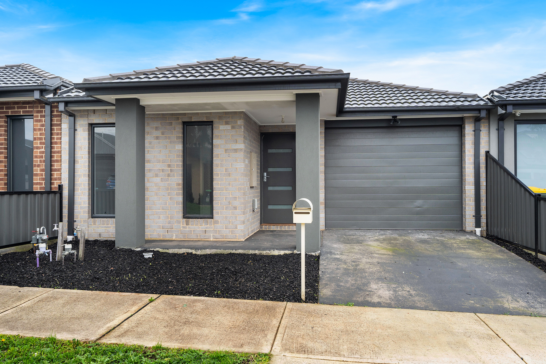 6 Scaevola Road, Craigieburn, VIC 3064 - For Sale