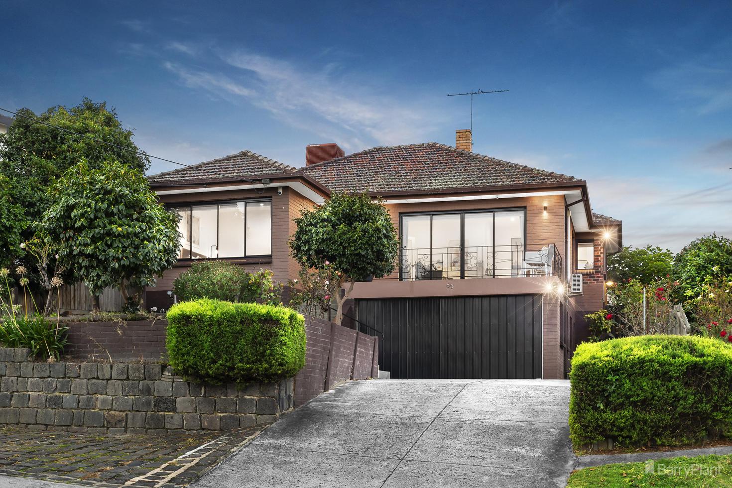 63 Pinnacle Crescent, Bulleen, VIC 3105 - Sold