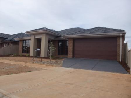 7 Tarango Drive, Point Cook, VIC 3030 - Leased