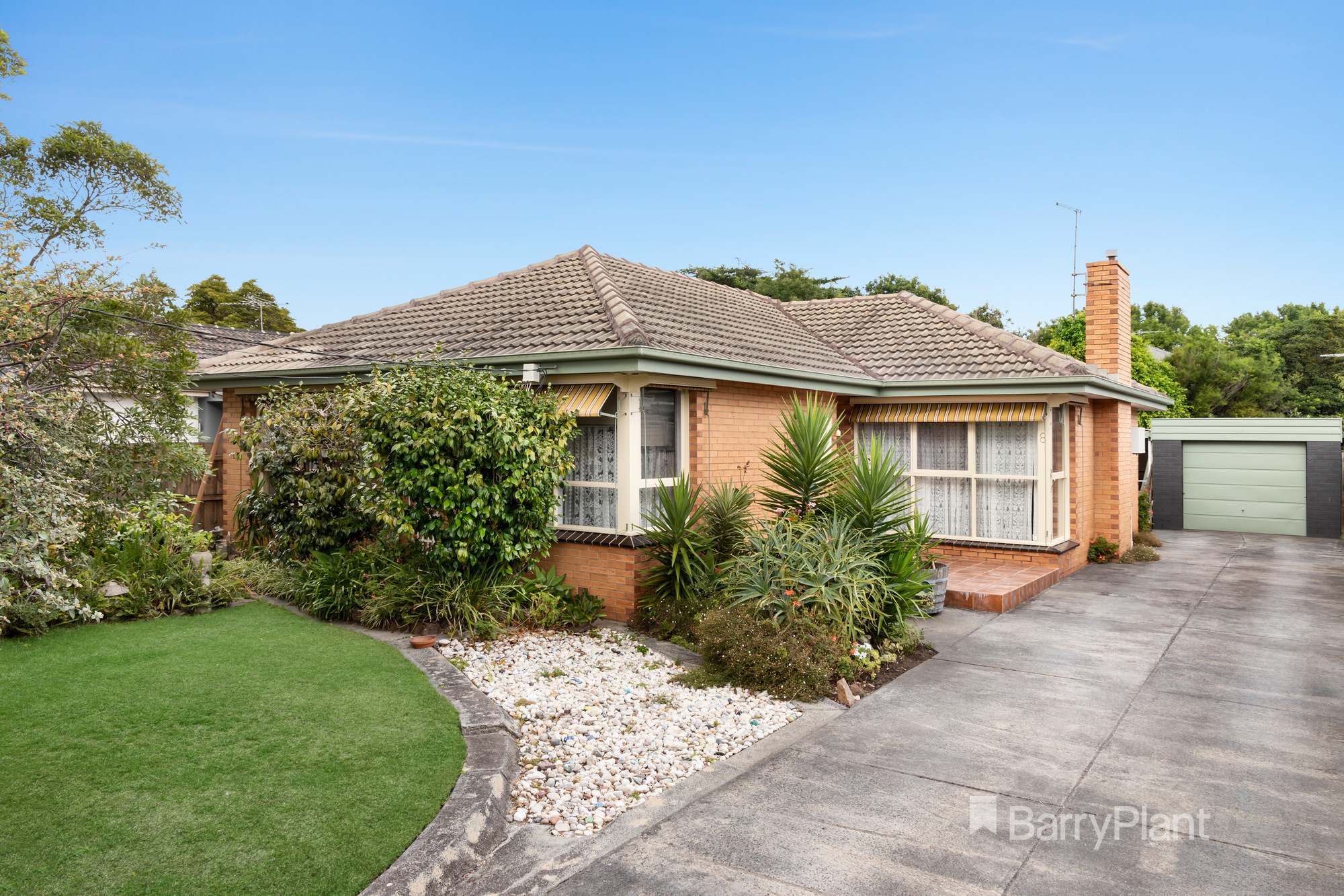 8 Austin Road, Seaford, VIC 3198 - Sold