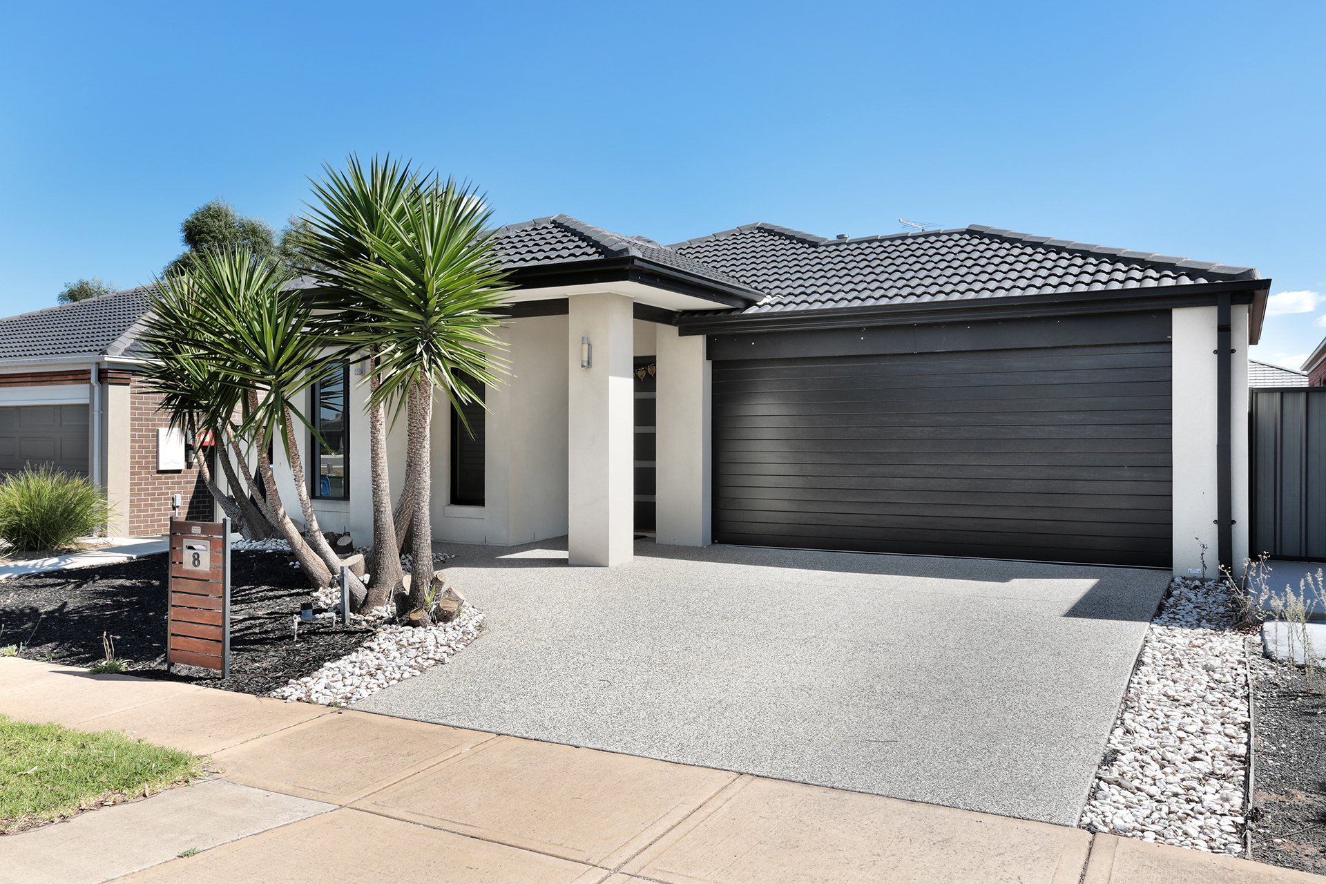 8 Wylie Way, Point Cook, VIC 3030 - Leased