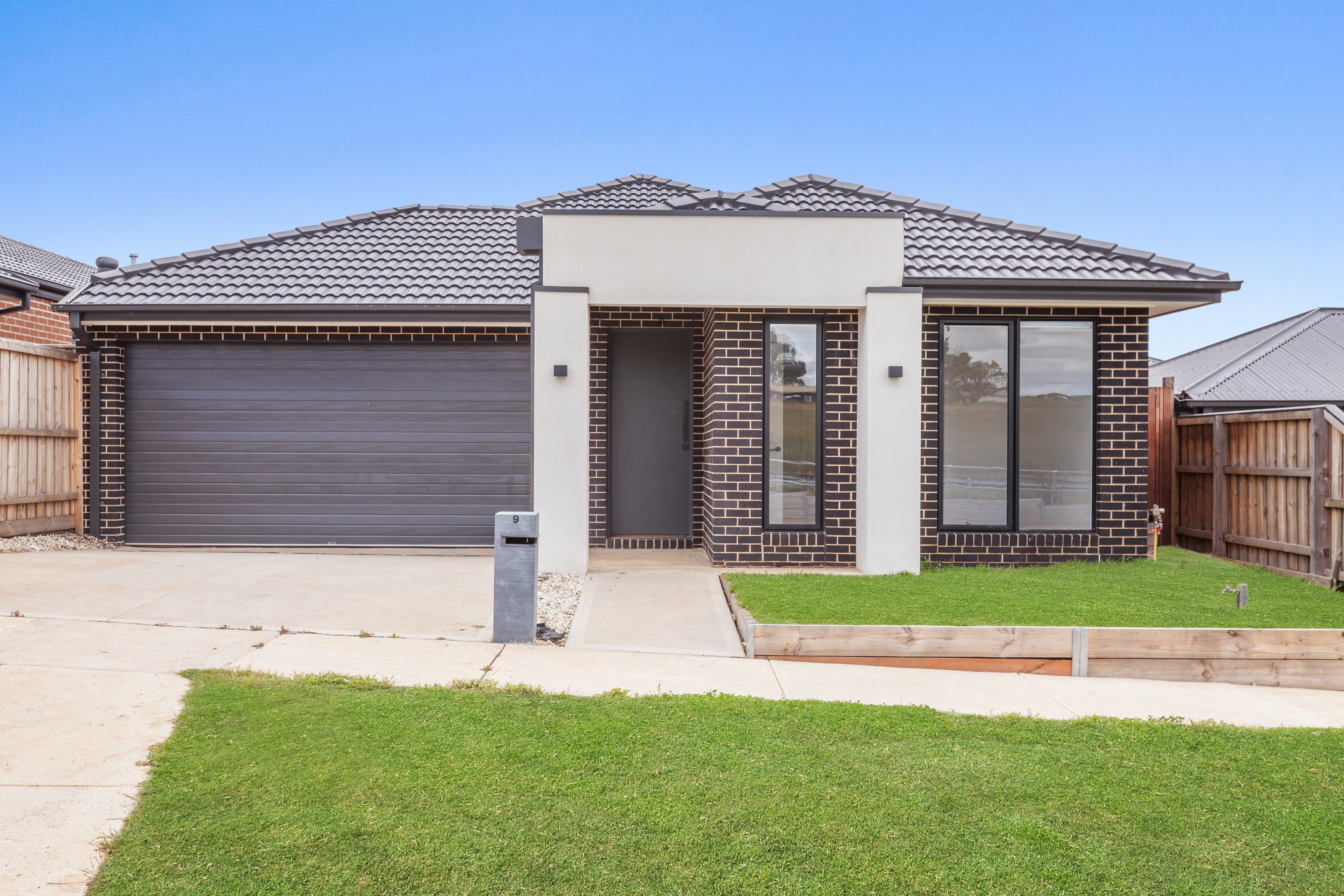 9 Royal Spoonbill Loop, Wallan, VIC 3756 - Leased