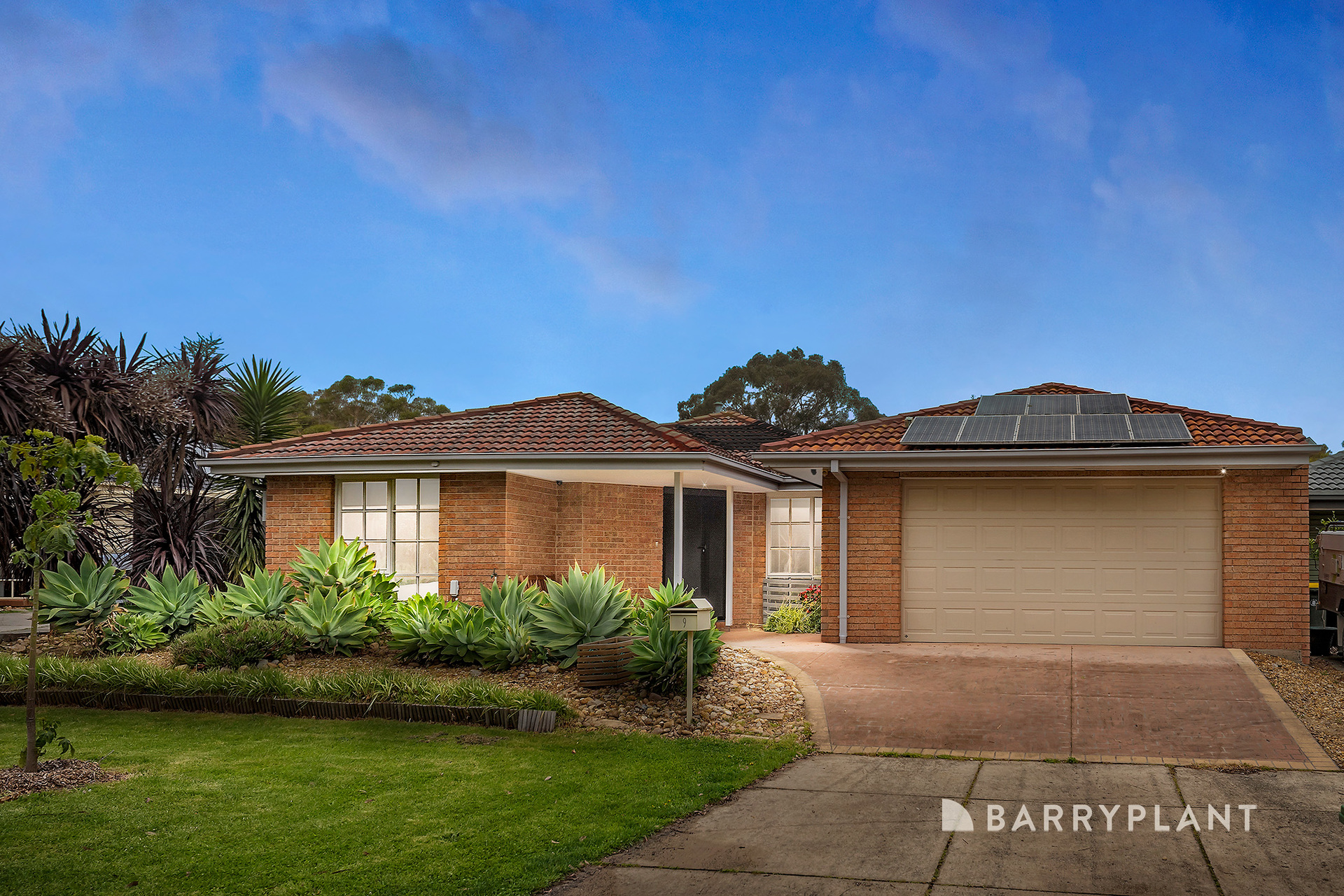 9 Wirrabarra Place, Berwick, VIC 3806 - Sold