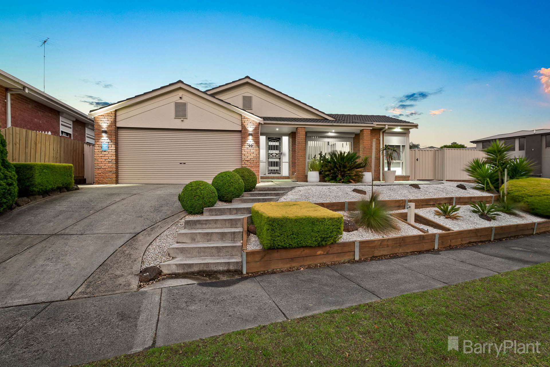 99 Telford Drive, Berwick, VIC 3806 - Sold